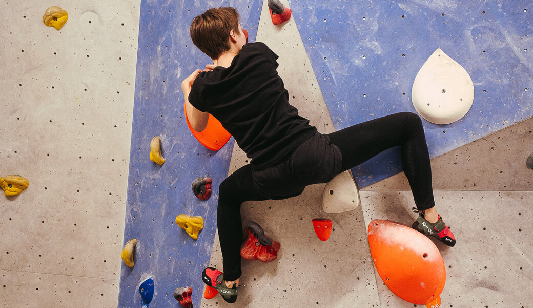 Test climbing shoes in your bouldering hall | Red Chili